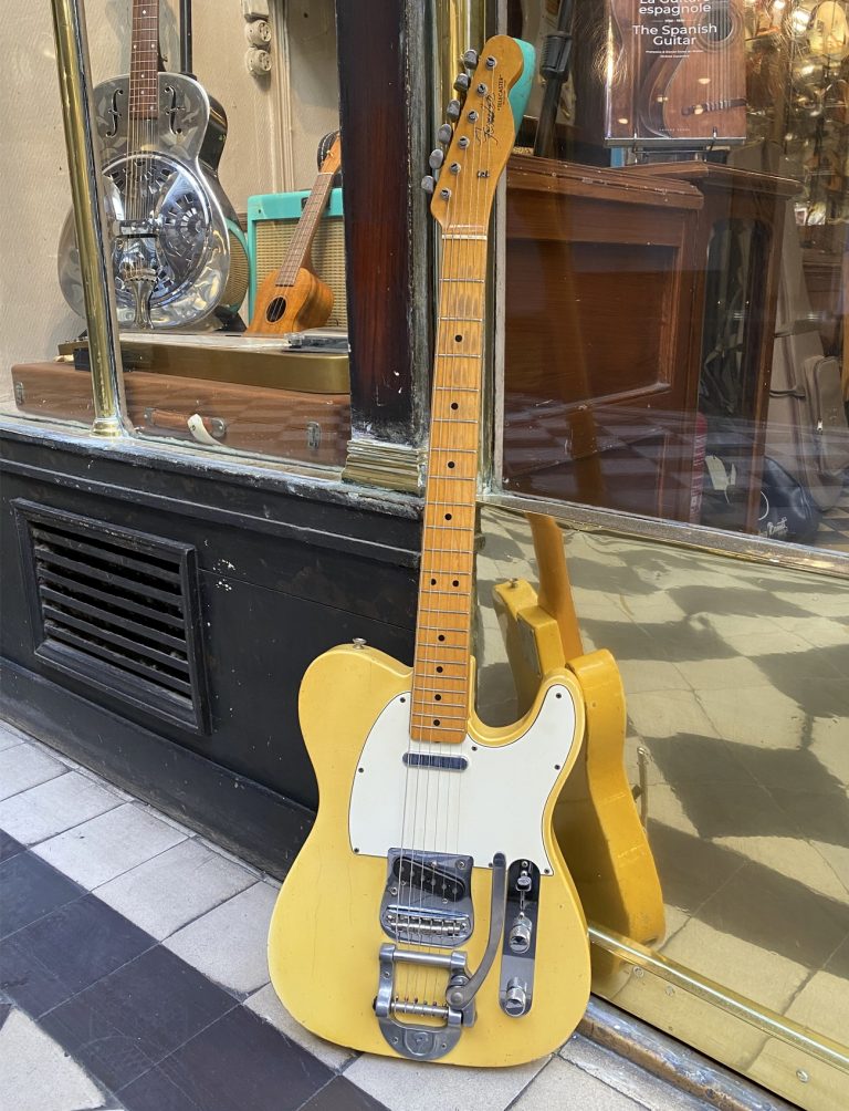 FENDER TELECASTER 1966 FACTORY BIGSBY - Galerie Casanova